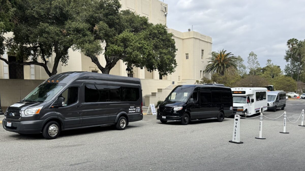 Corporate Shuttle Services Los Angeles | Employee & Event Transportation